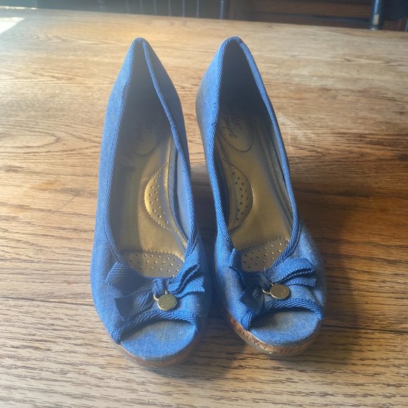 dexflex comfort | Shoes | Dexflex Comfort Womans Wedge Heels Blue Denim ...